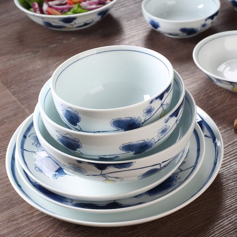 Hoist Blue And White Dinner Plate - becasaltd.com